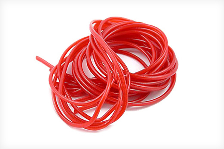 Strawberry Shoelaces 100g - Sweetsworld - Chocolate Shop