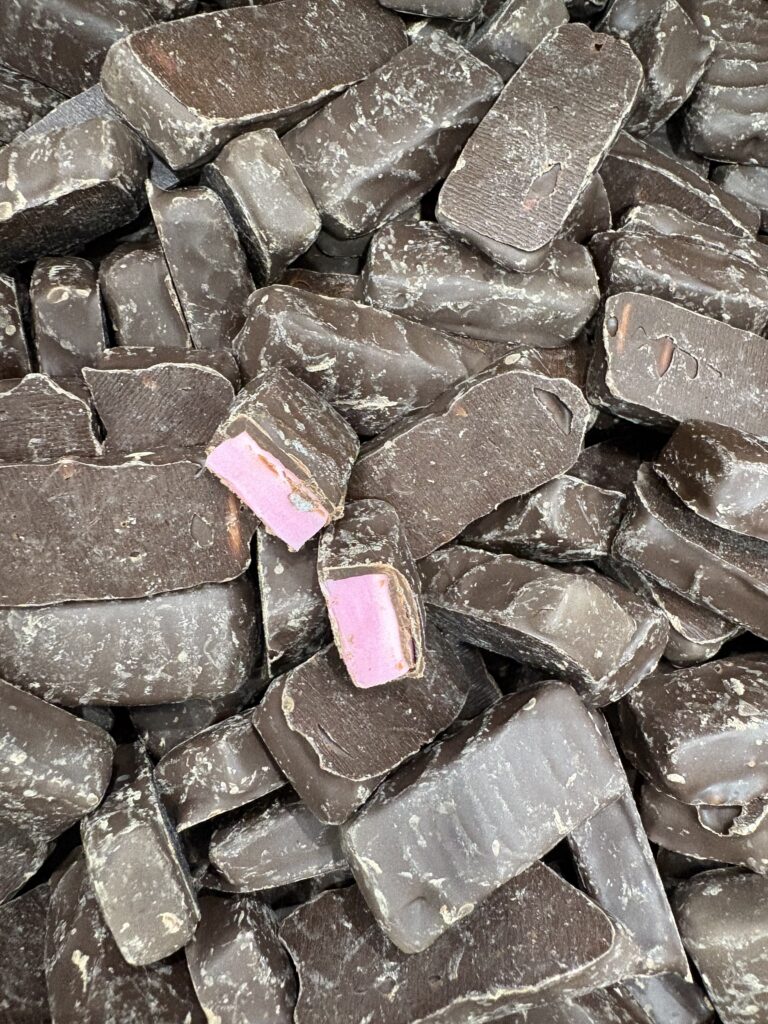 Choc Musk Chews ( Pink Panthers) 120g | Buy Online Australia | SweetsWorld
